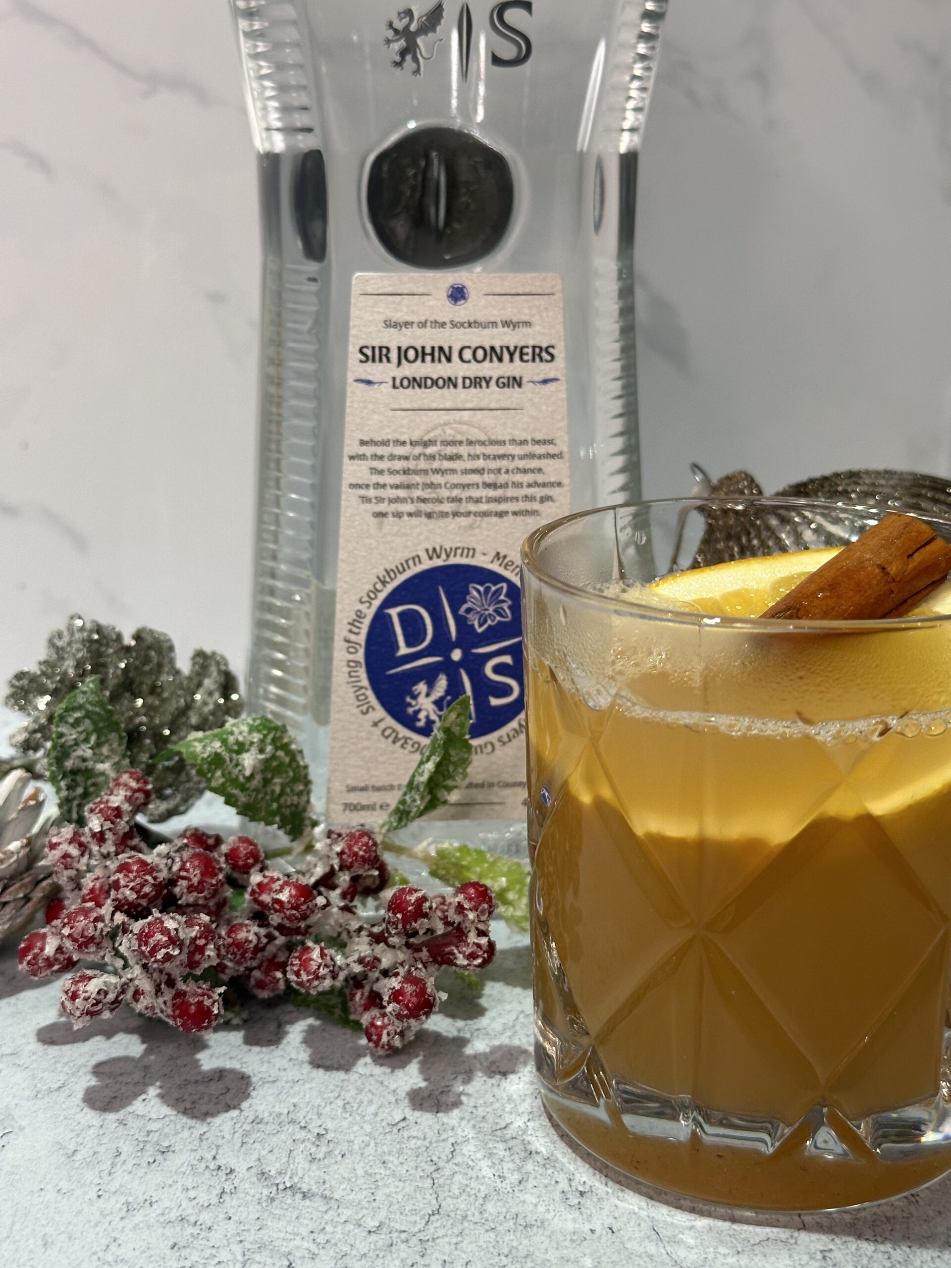 7 Top Christmas Gin Cocktails | Dragon Slayer Distillery